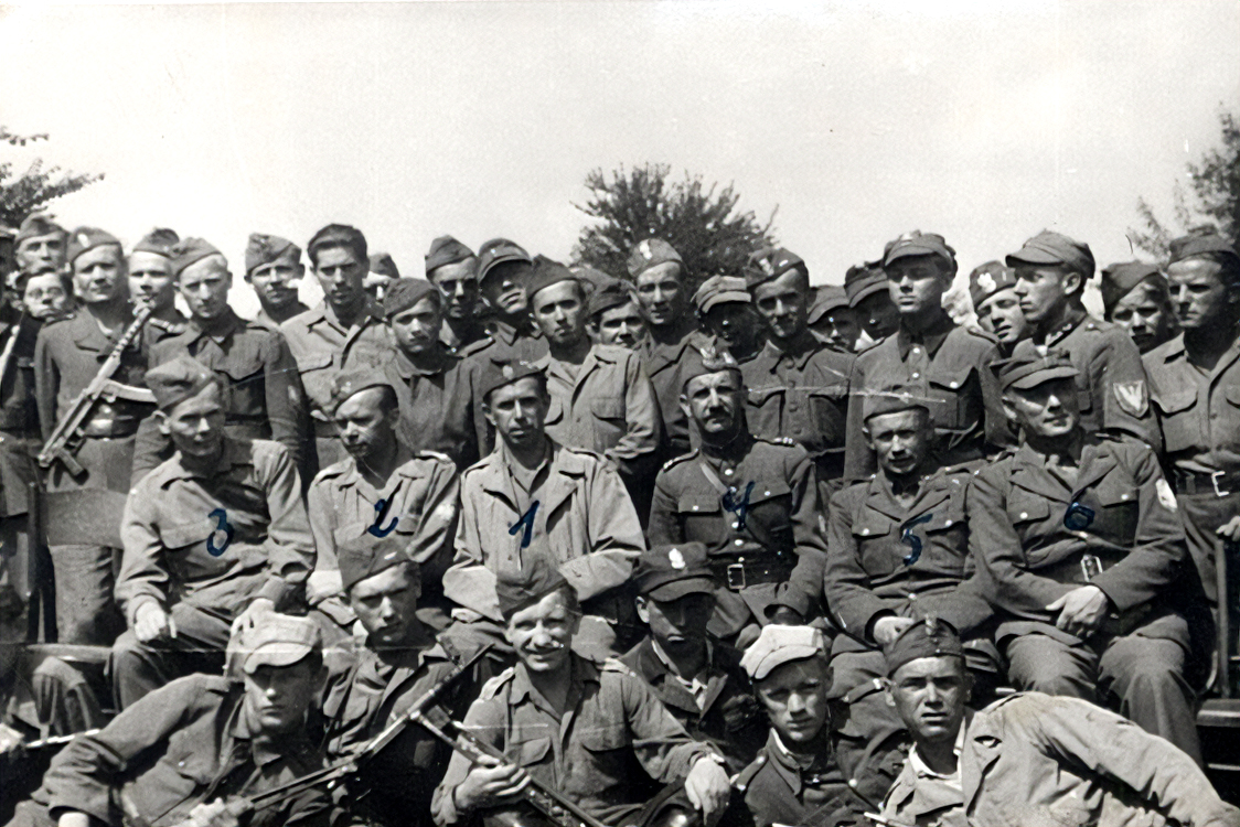 Robert Bąkiewicz przypomniał o rocznicy powstania NSZ - Roty.pl