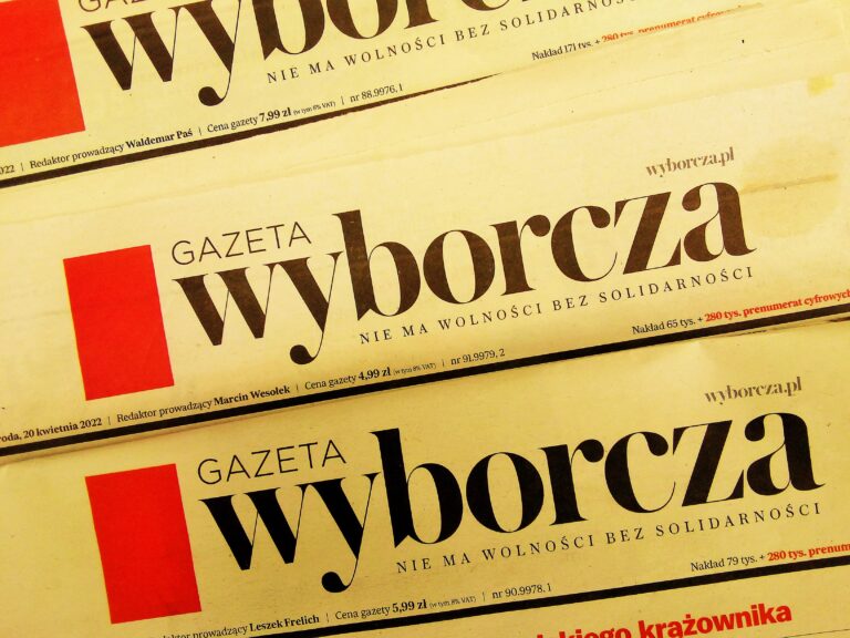 Mowa Nienawiści pod adresem Bąkiewicza i ROG, Czytelnicy Wyborczej ...